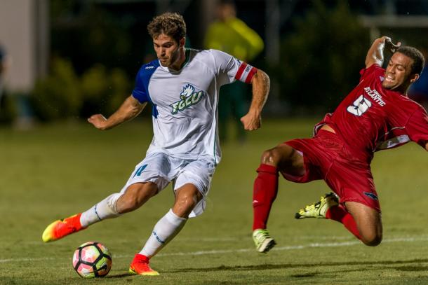 Albert Ruiz, máximo goleador de toda la División 1 de Estados Unidos en ...