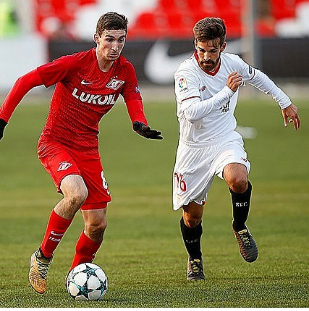 Miguel Candela, futbolista del Sevila FC, a punto de marcharse a EEUU