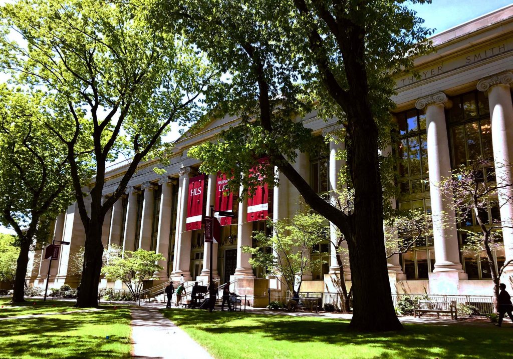 ¿Cómo estudiar en Harvard? Descubre todo lo que necesitas saber | AGM